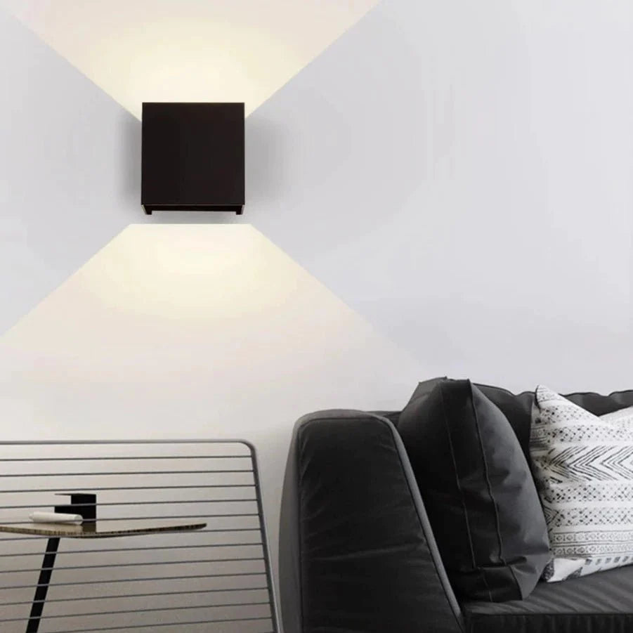 Briar Outdoor Wall Lamp — Waldolfhome